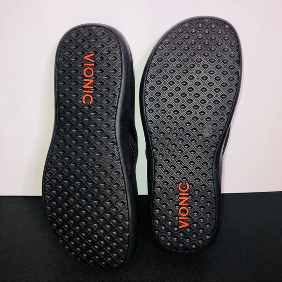 Vionic | Shoes | Gently Used Vionic Orthopedic Toepost Sandals | Poshmark